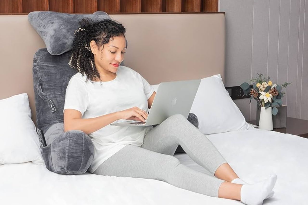Best Pillows For Reading In Bed With Ultimate Comfort And Relaxation